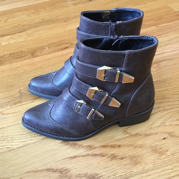 Yoki | Shoes | 8 Brown Booties With Gold Buckles | Poshmark